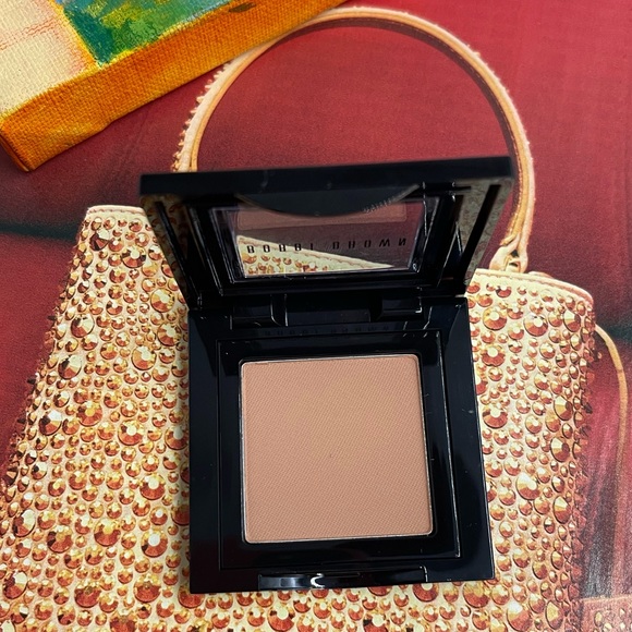 Bobbi Brown | Makeup | New Bobbi Brown Eyeshadow Toast | Poshmark